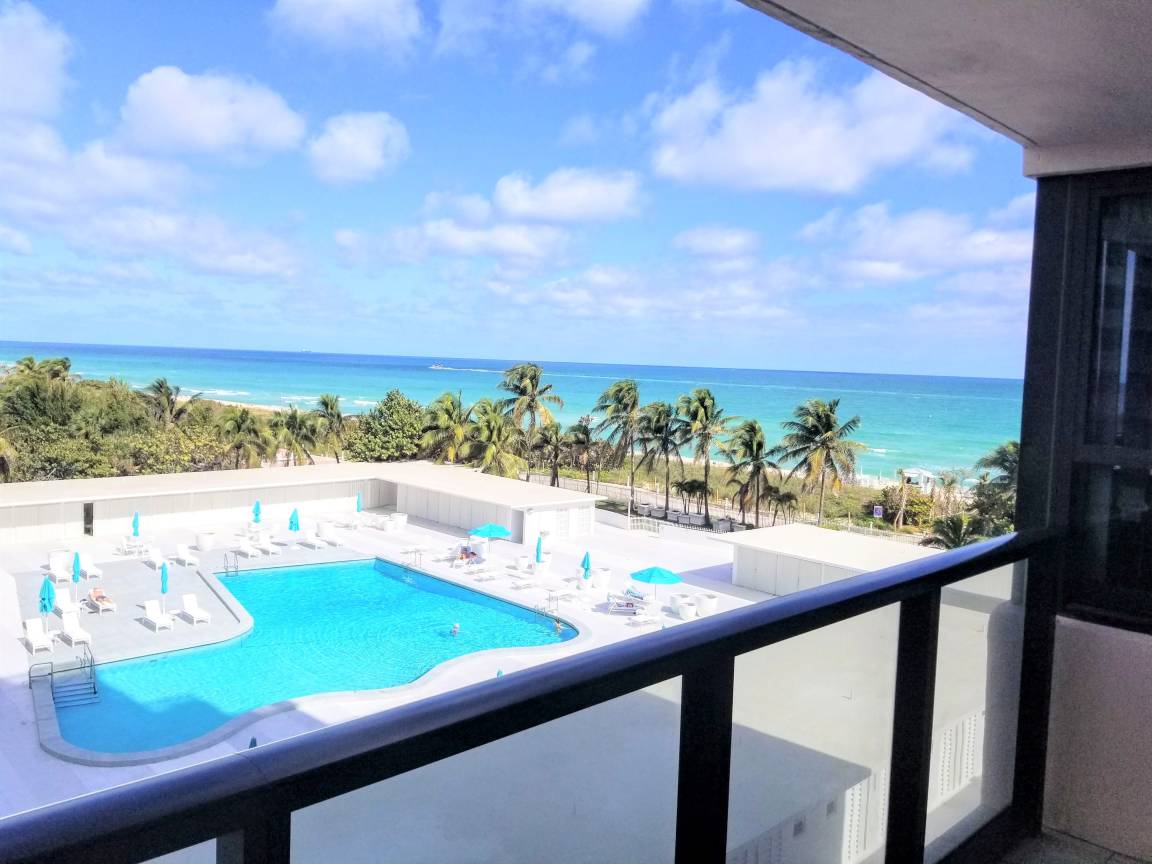 111 M² Apartment ∙ 3 Bedrooms ∙ 9 Guests - Miami Beach, FL