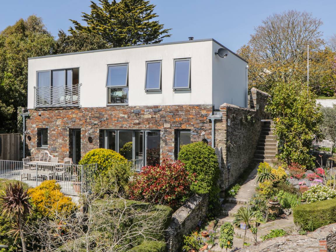 Cottage ∙ 3 Bedrooms ∙ 6 Guests - Noss Mayo