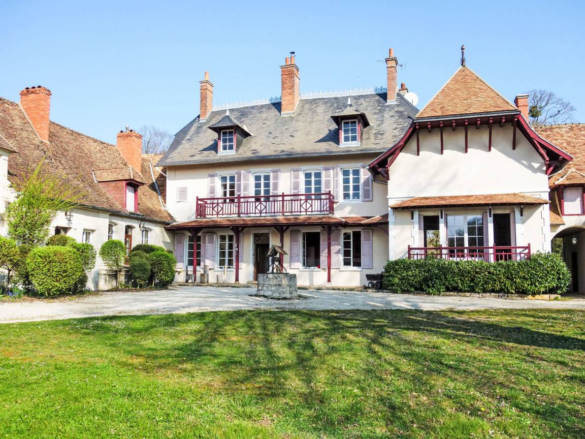 300 M² House ∙ 6 Bedrooms ∙ 15 Guests - Sancerre
