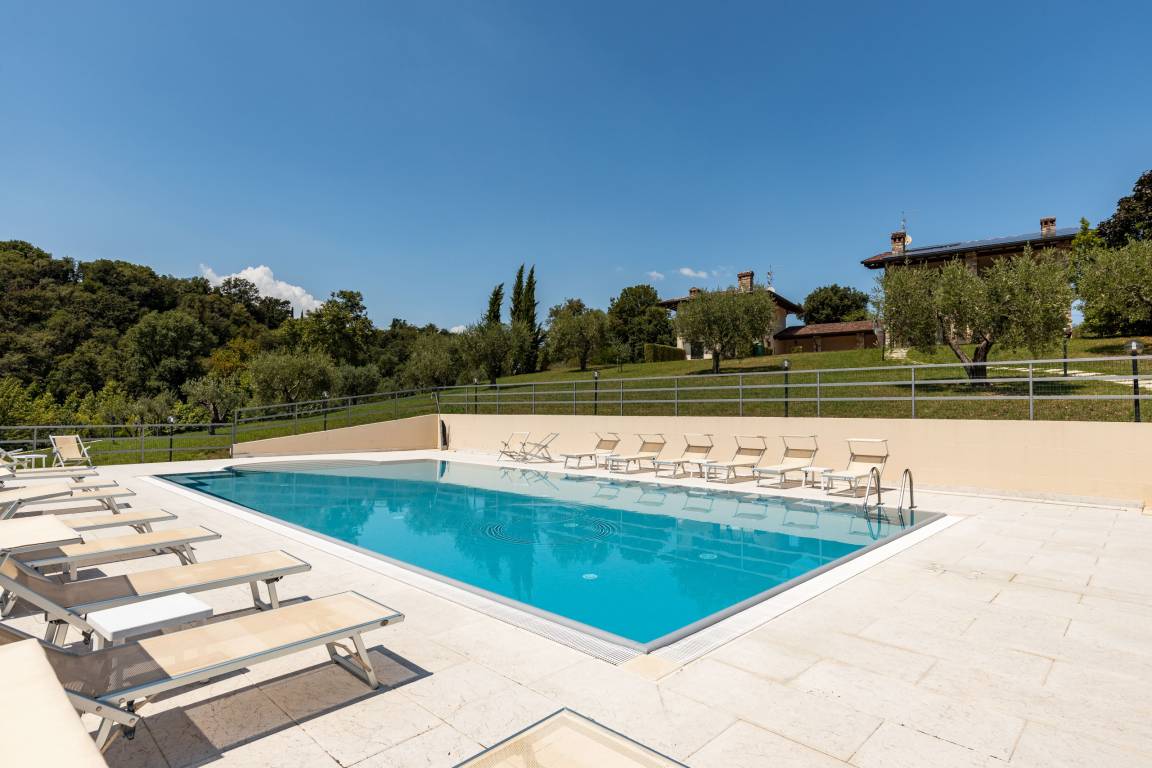 80 M² Aparthotel ∙ 2 Chambres ∙ 6 Personnes - Lac de Garde