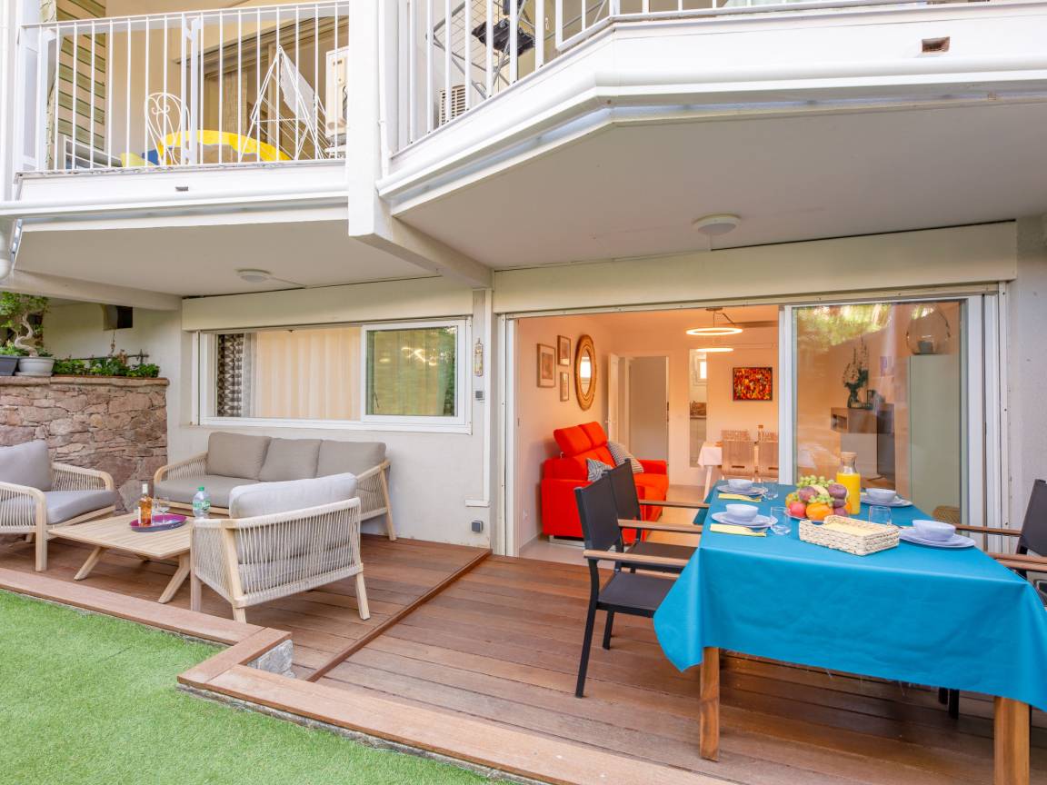 47 M² Apartment ∙ 2 Bedrooms ∙ 4 Guests - Saint-Raphaël