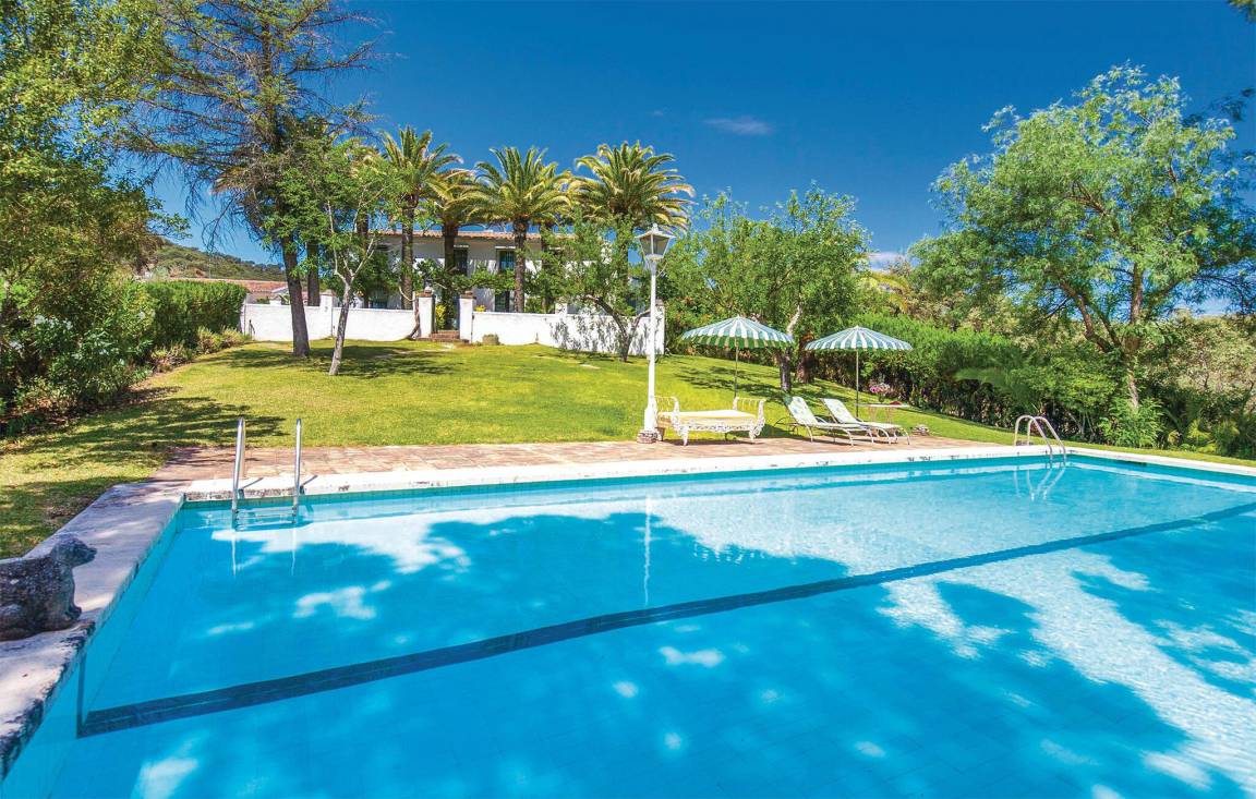 115 M² Maison De Vacances ∙ 5 Chambres ∙ 13 Personnes - Cala
