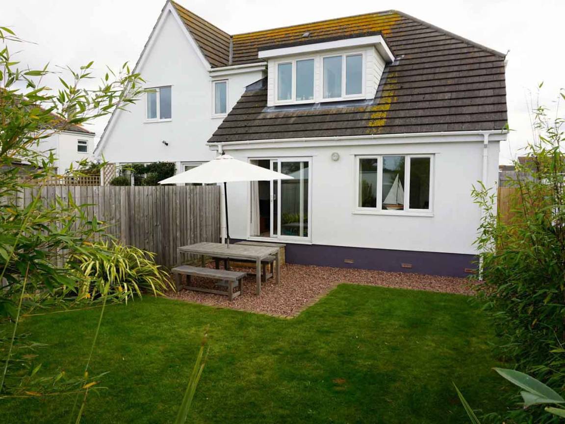 Landhaus ∙ 4 Schlafzimmer ∙ 8 Gäste - Holywell