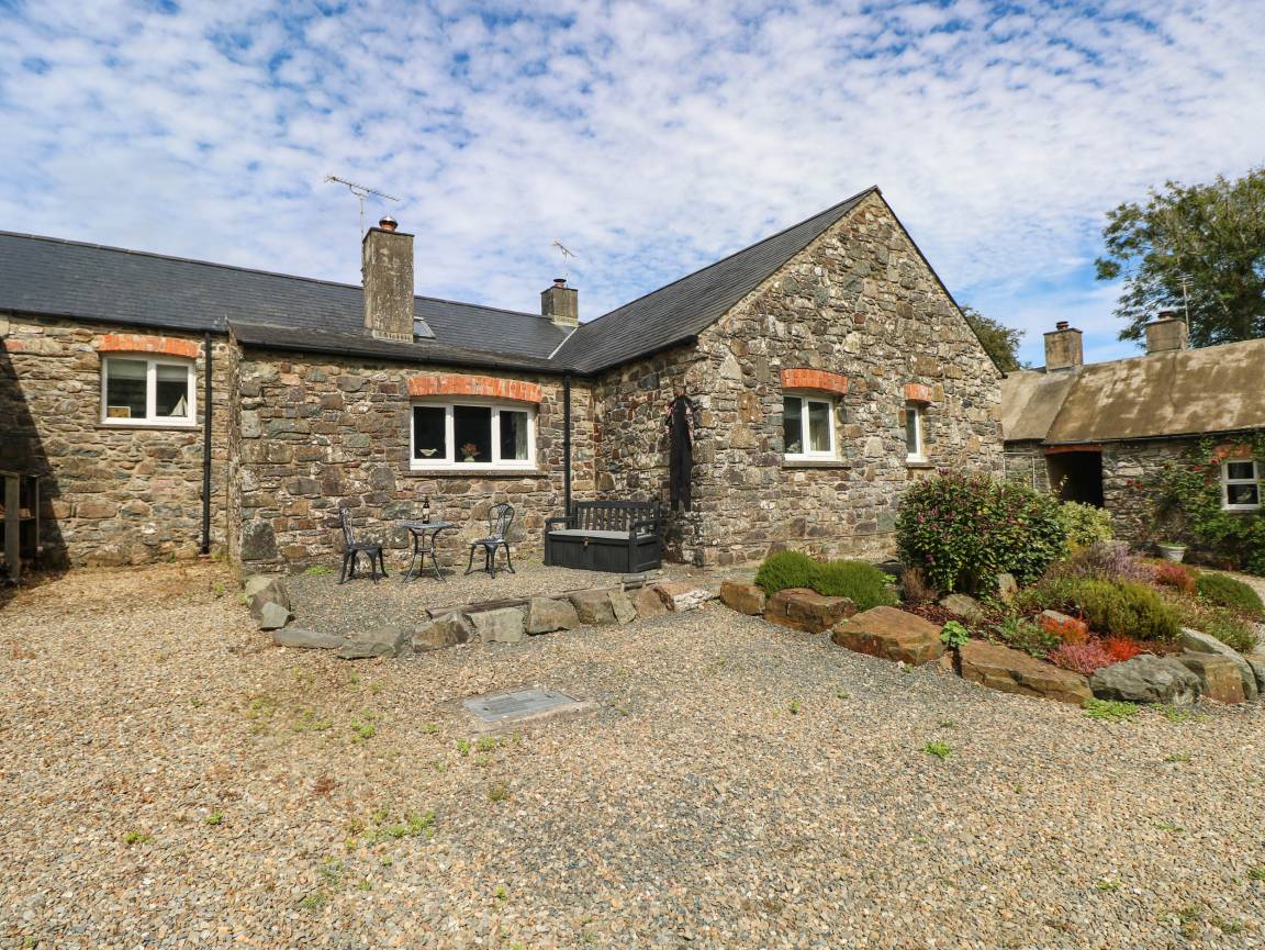 Cottage ∙ 2 Bedrooms ∙ 4 Guests - Solva