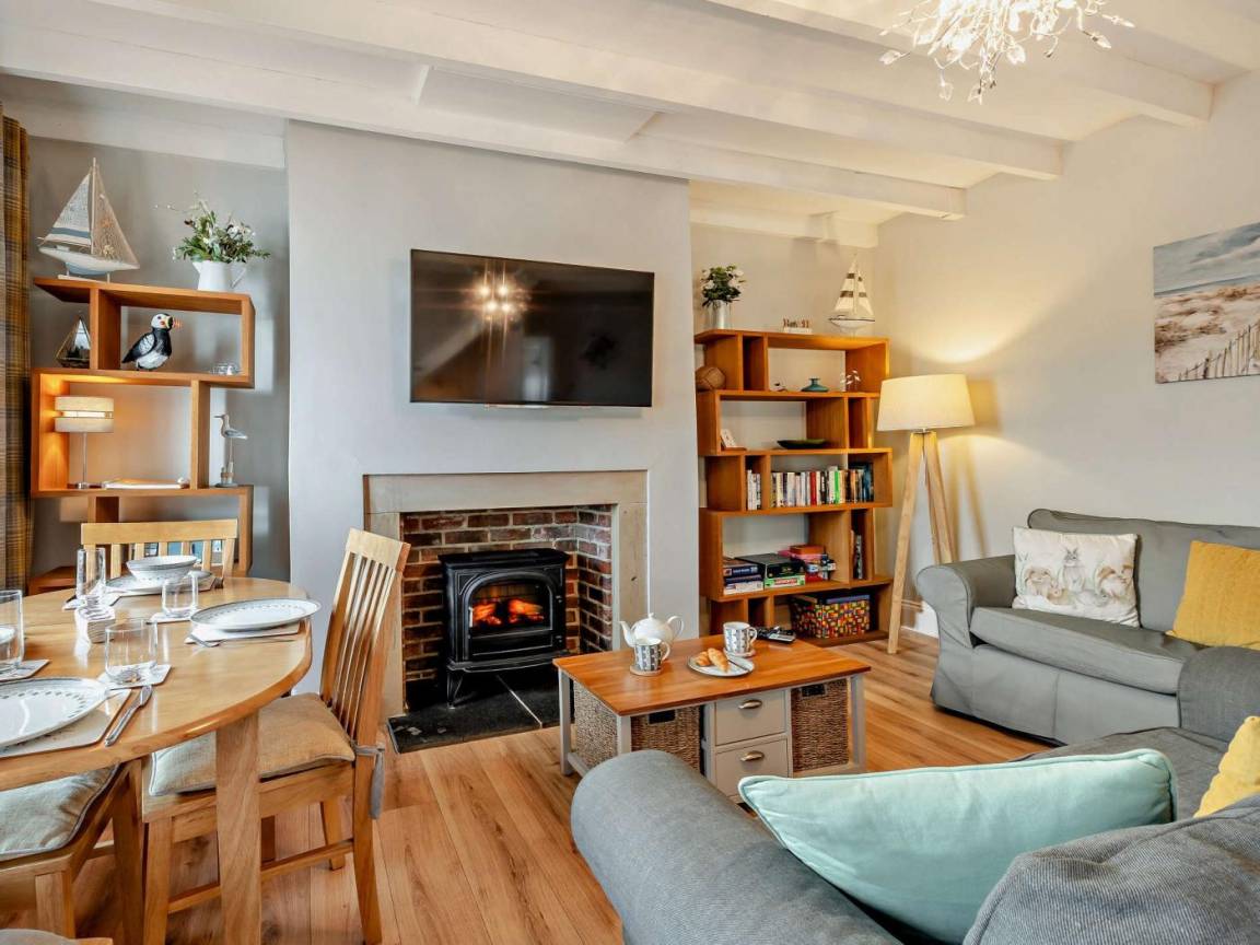 Cottage ∙ 2 Bedrooms ∙ 4 Guests - Seahouses