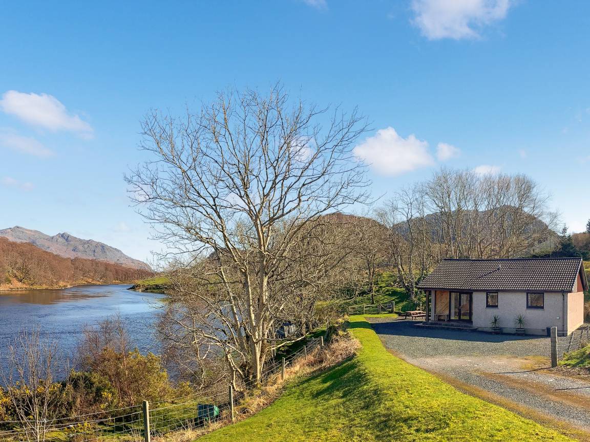 Cottage ∙ 2 Bedrooms ∙ 4 Guests - Skye