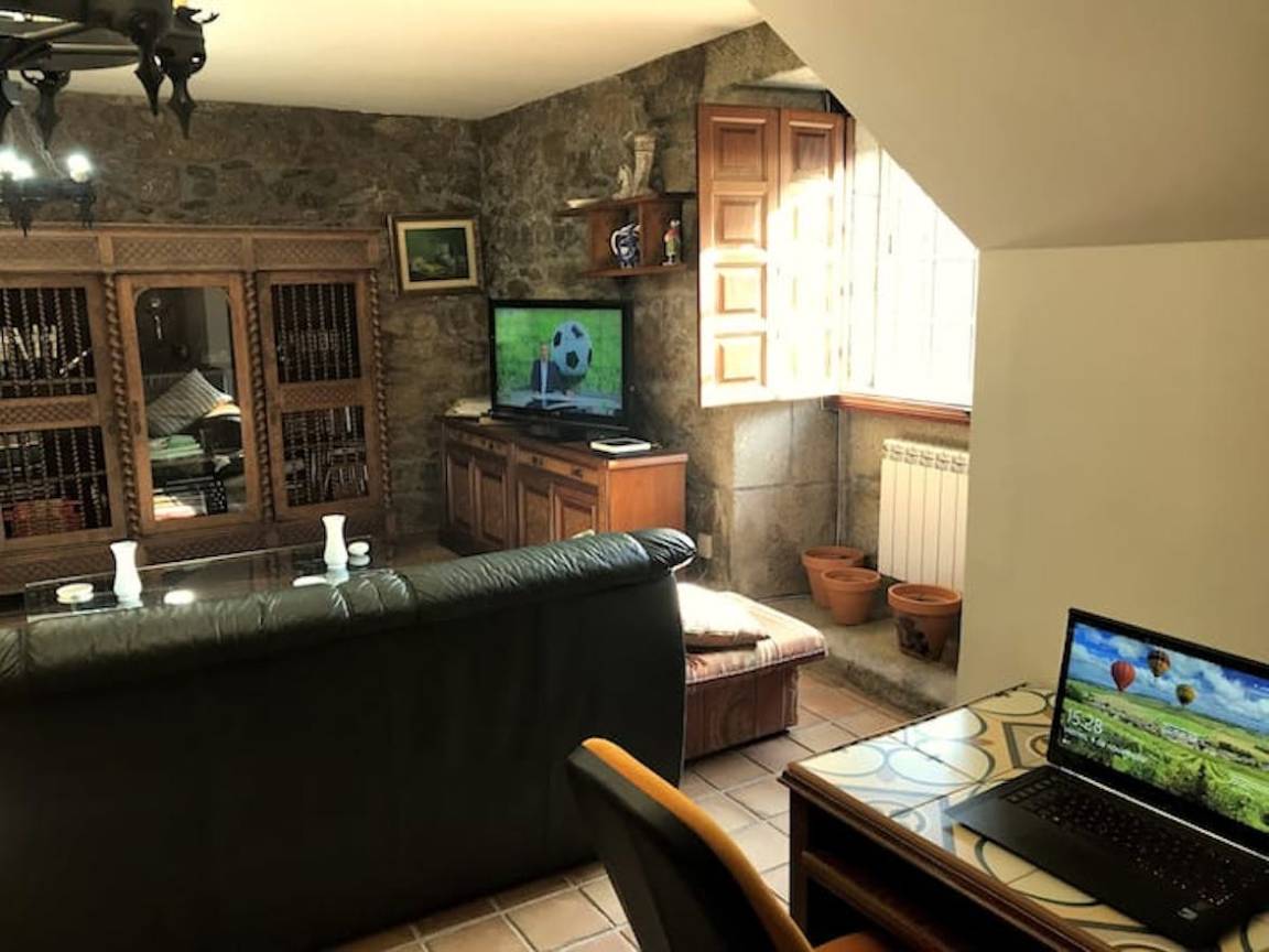 220 M² House ∙ 5 Bedrooms ∙ 9 Guests - Galicia