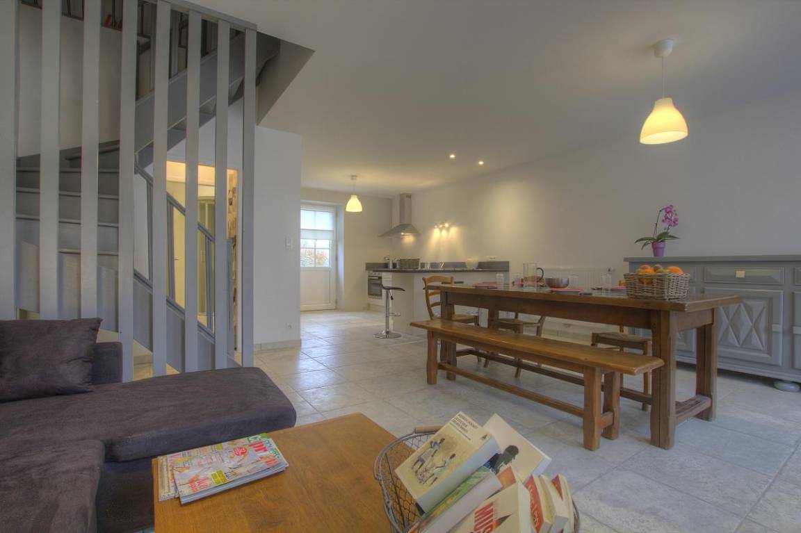 102 M² Gîte ∙ 3 Chambres ∙ 5 Personnes - Ain