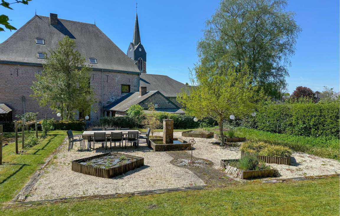 300 M² Maison De Vacances ∙ 6 Chambres ∙ 15 Personnes - Gedinne