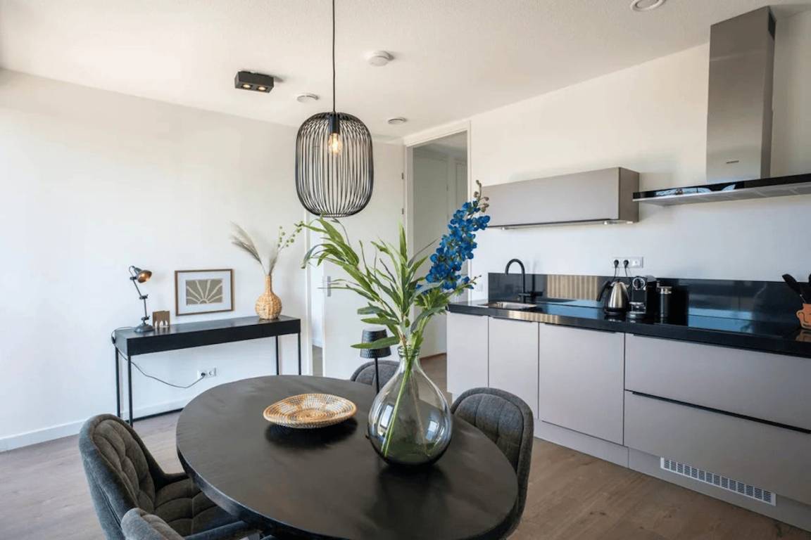 58 M² Apartment ∙ 1 Bedroom ∙ 1 Guest - Hoofddorp