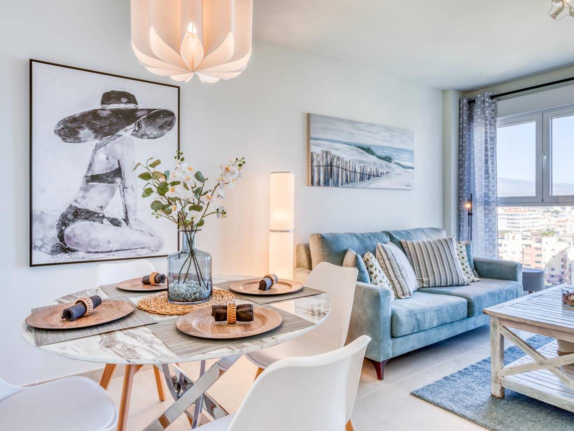 110 M² Ferienwohnung ∙ 3 Schlafzimmer ∙ 5 Gäste - Estepona