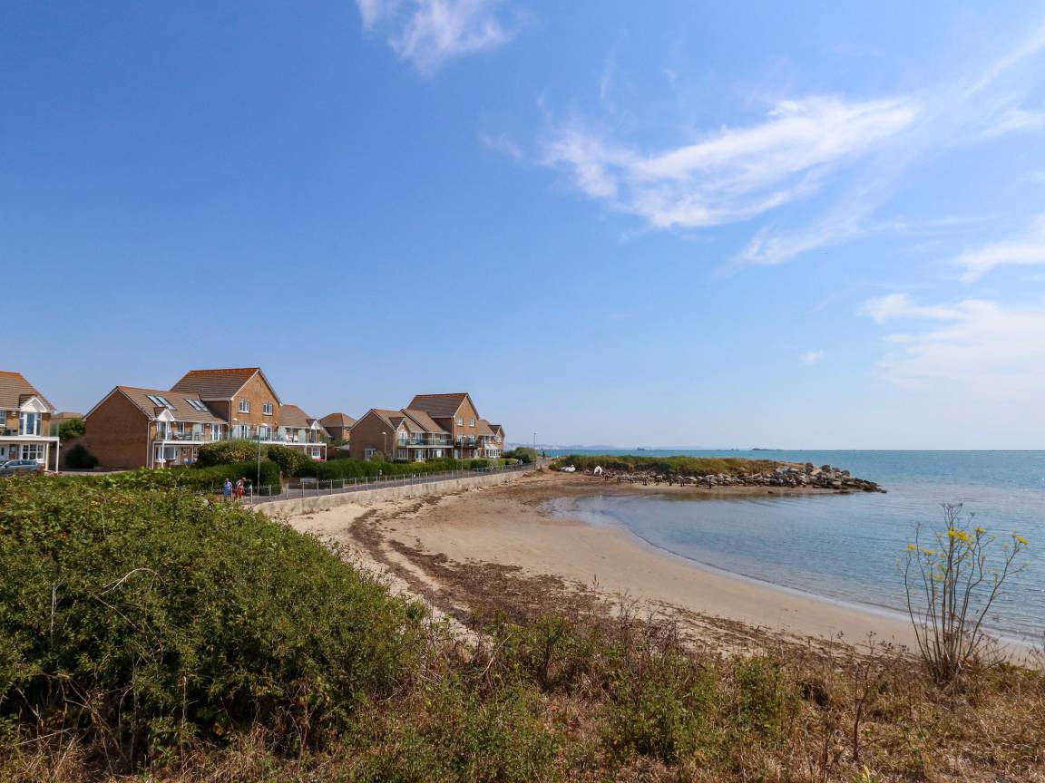 Cottage ∙ 3 Bedrooms ∙ 5 Guests - Weymouth