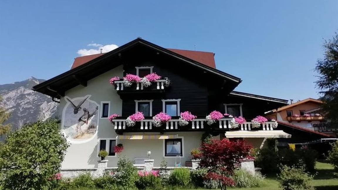 27 M² Hôtel ∙ 1 Chambre ∙ 3 Personnes - Schwaz