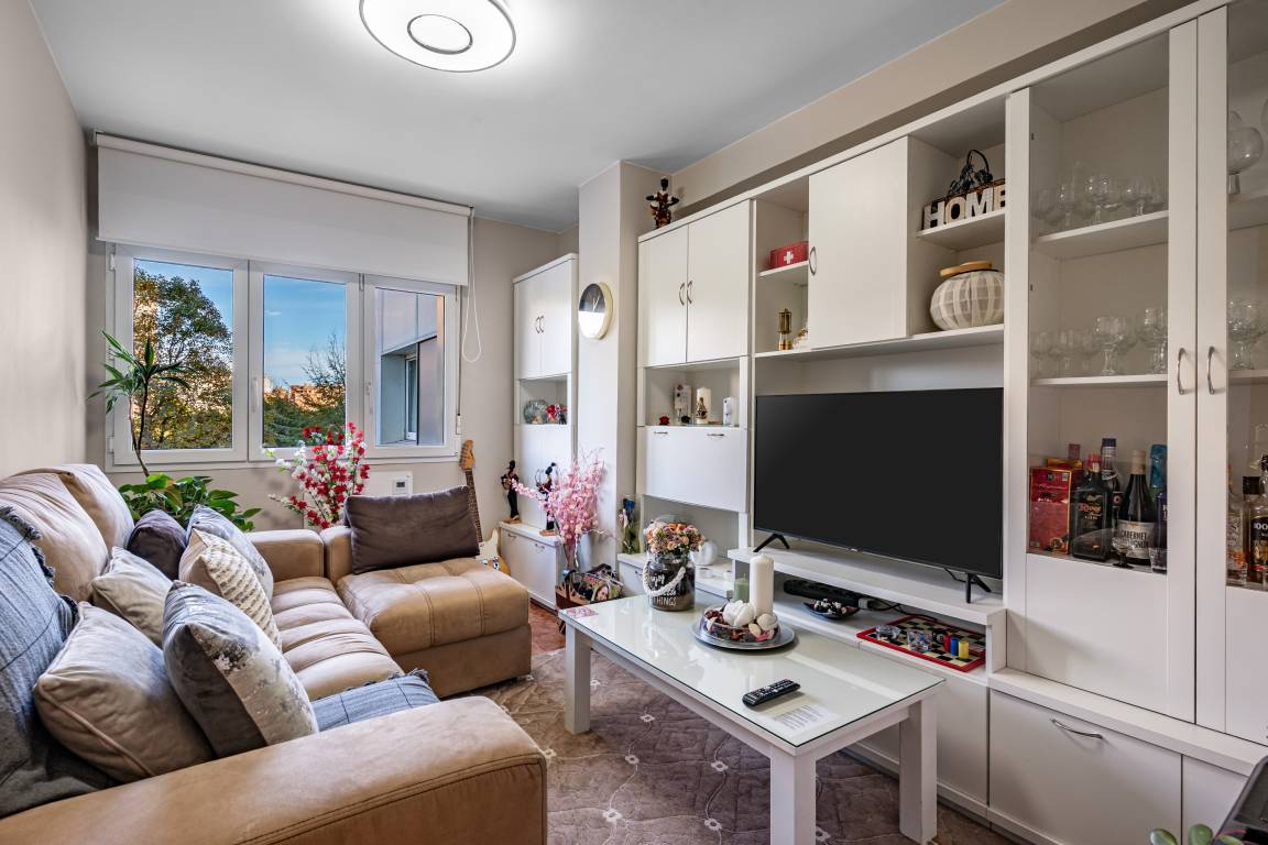 90 M² Apartment ∙ 3 Bedrooms ∙ 6 Guests - Gijón