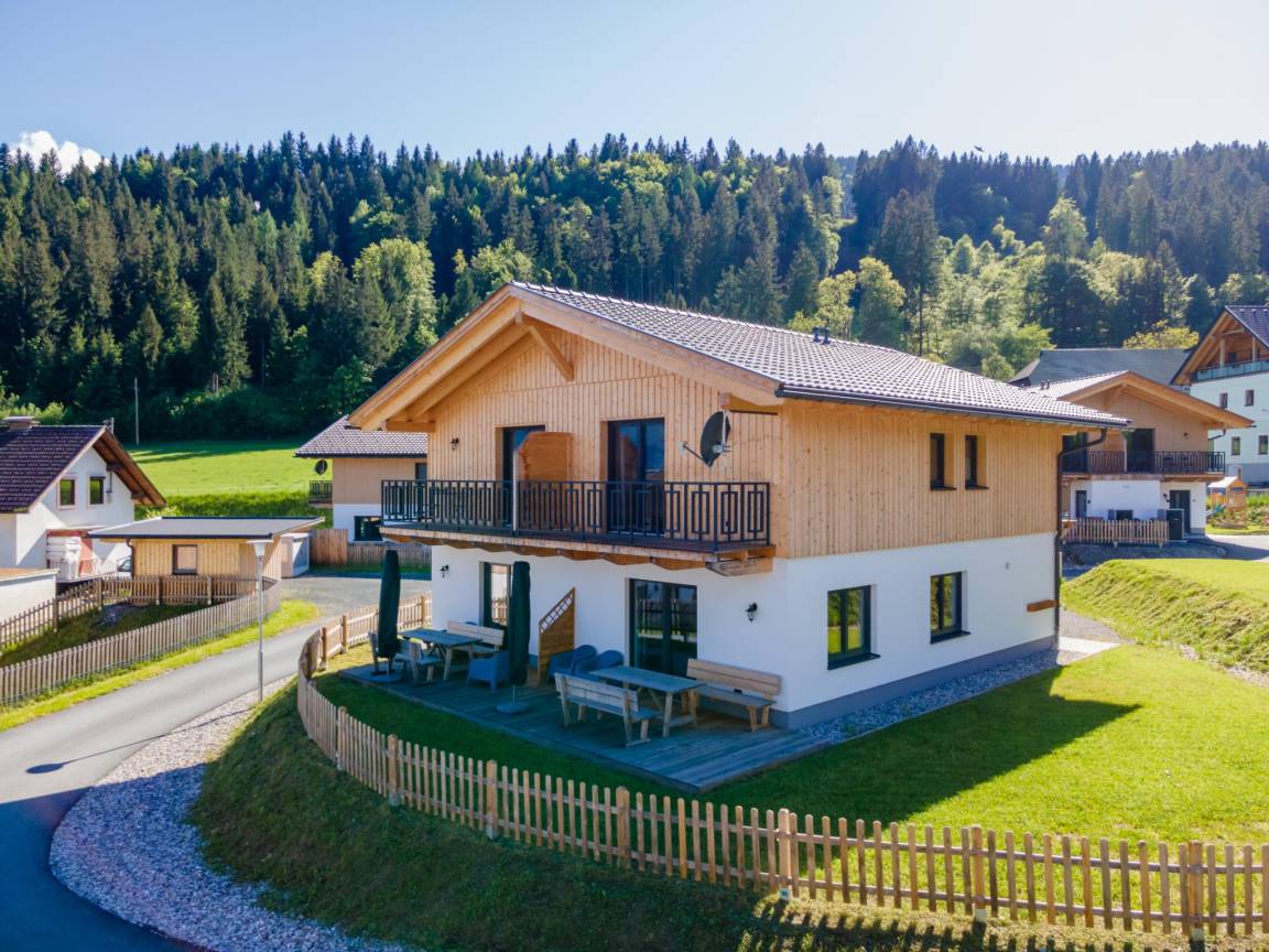 88 M² Ferienhaus ∙ 3 Schlafzimmer ∙ 6 Gäste - Nassfeld