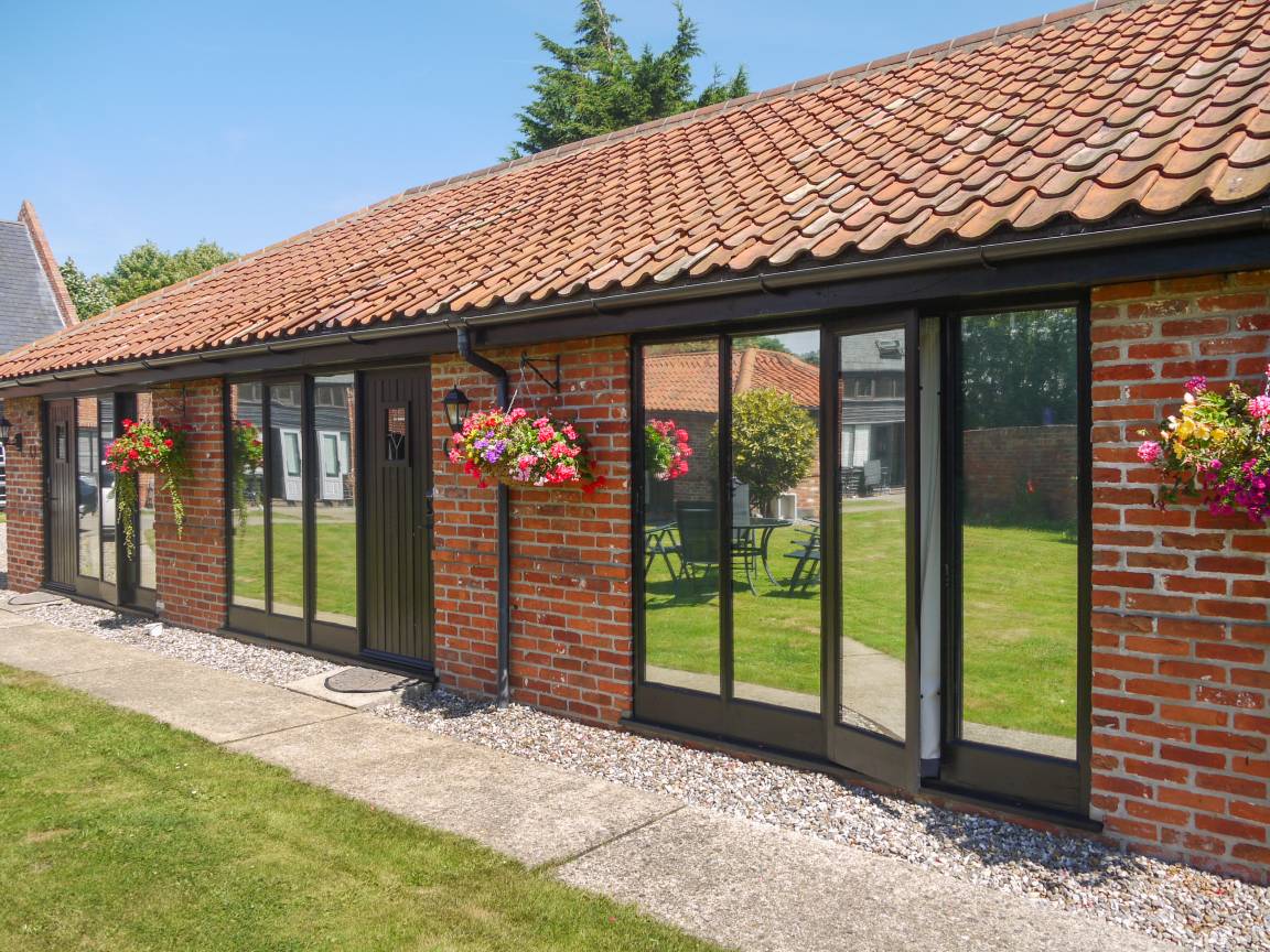 Cottage ∙ 1 Bedroom ∙ 2 Guests - Lowestoft