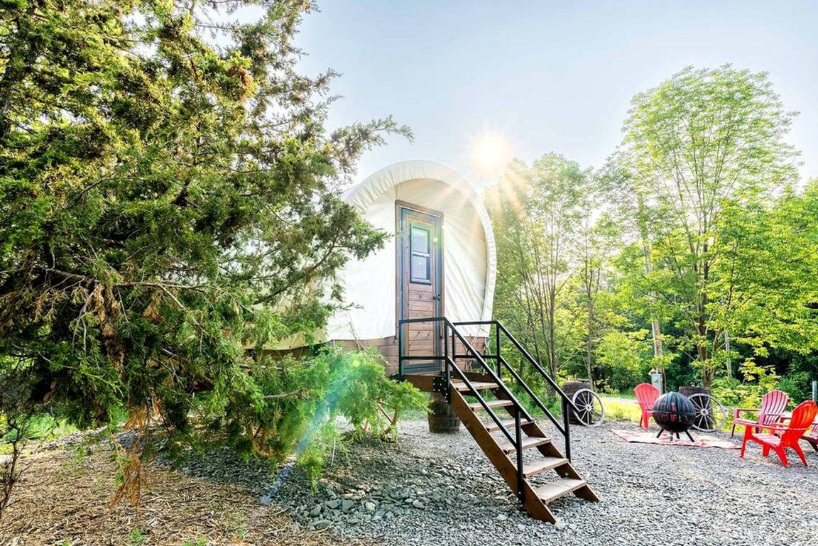 Caravana ∙ 1 Habitación ∙ 4 Huéspedes - Penn Yan, NY