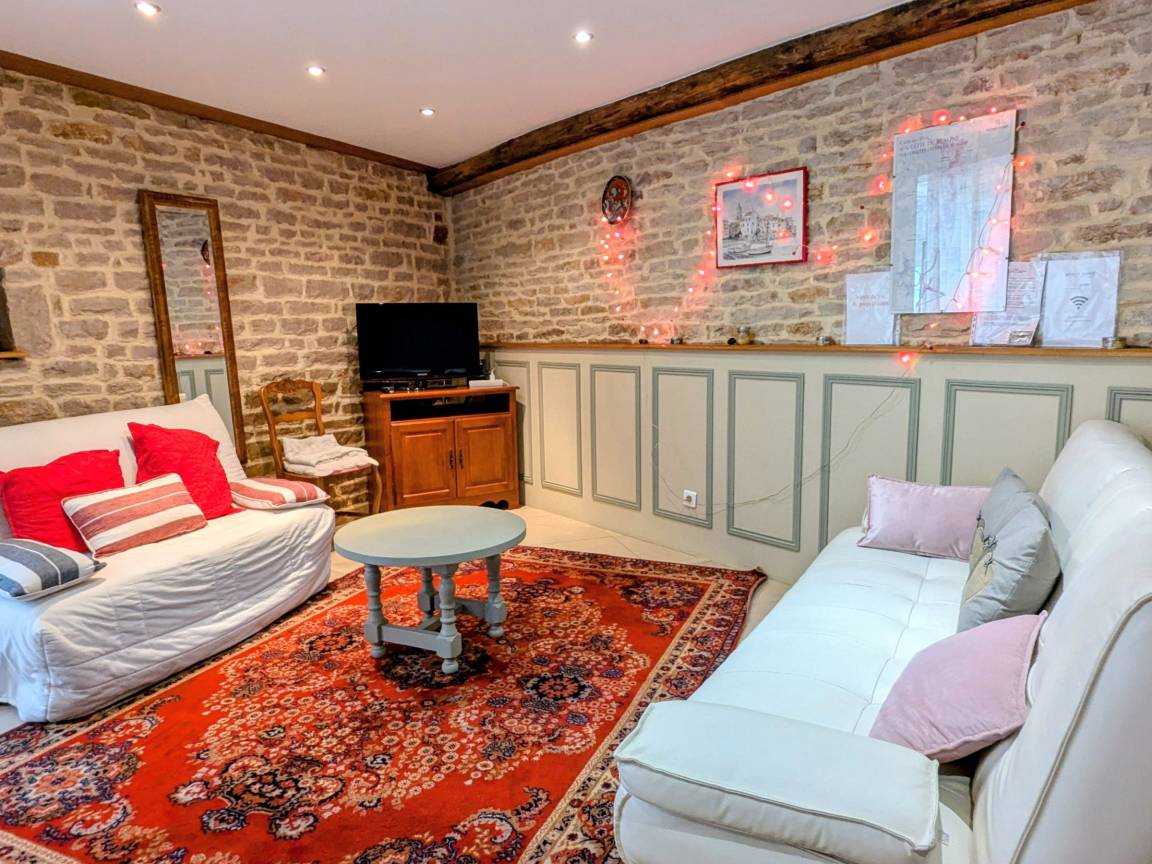 100 M² Cottage ∙ 2 Chambres ∙ 4 Personnes - Chagny