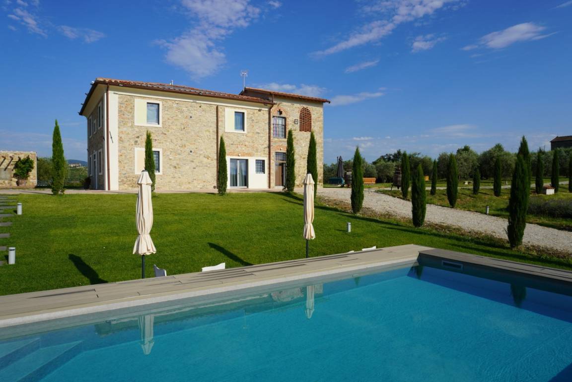 350 M² Villa ∙ 5 Slaapkamers ∙ 14 Gasten - Prato