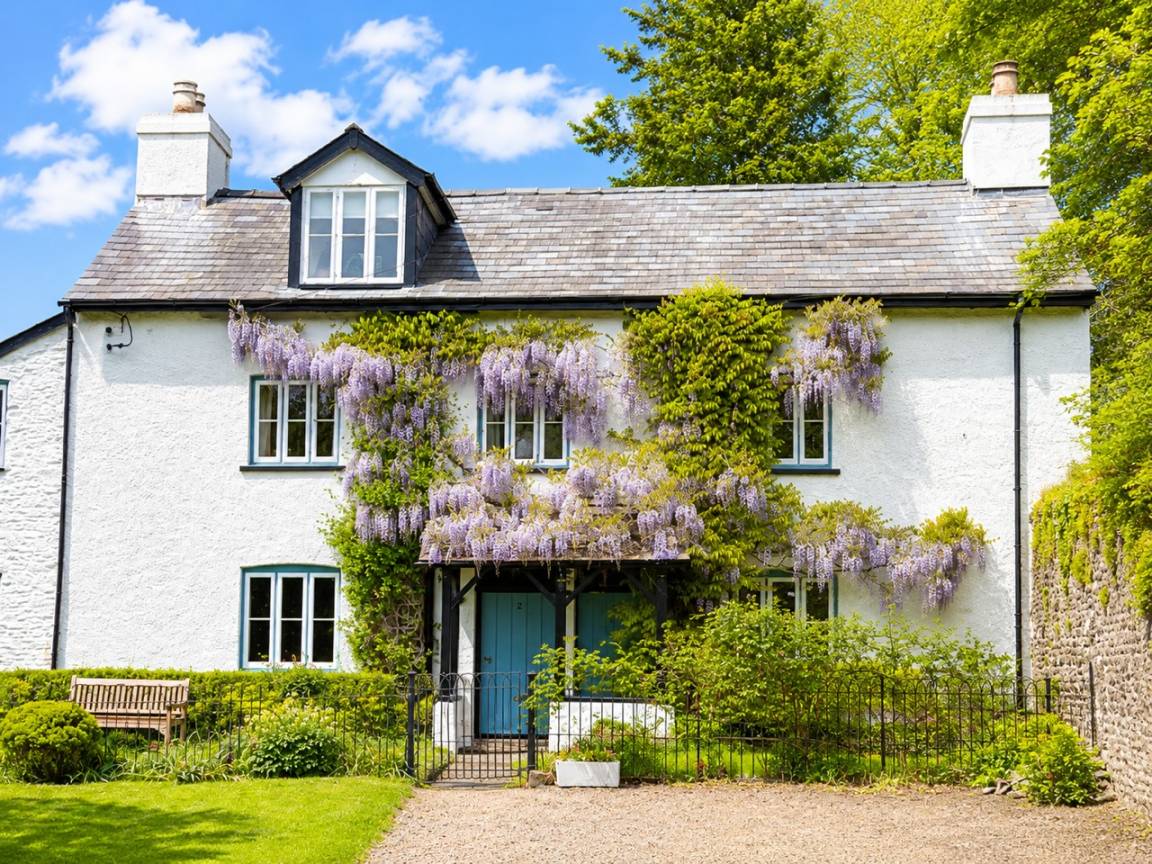 Cottage ∙ 6 Bedrooms ∙ 12 Guests - Brecon