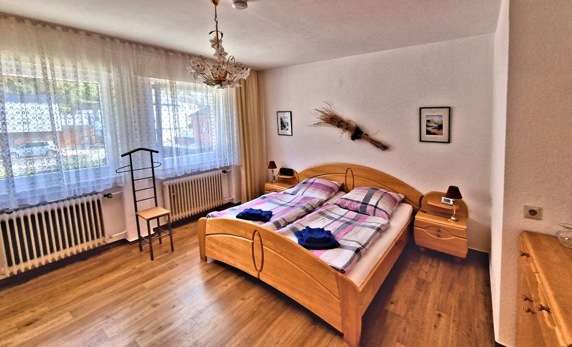 135 M² Ferienhaus ∙ 3 Schlafzimmer ∙ 7 Gäste - Aachen