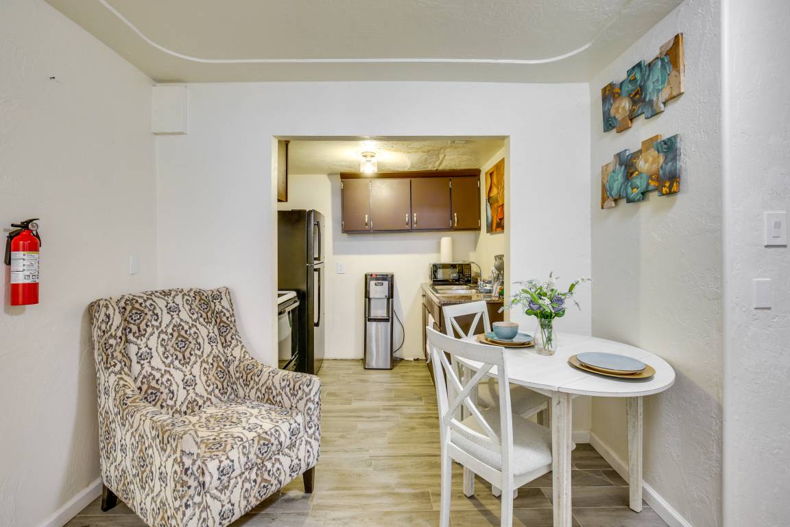 120 M² House ∙ 2 Bedrooms ∙ 4 Guests - El Centro, CA