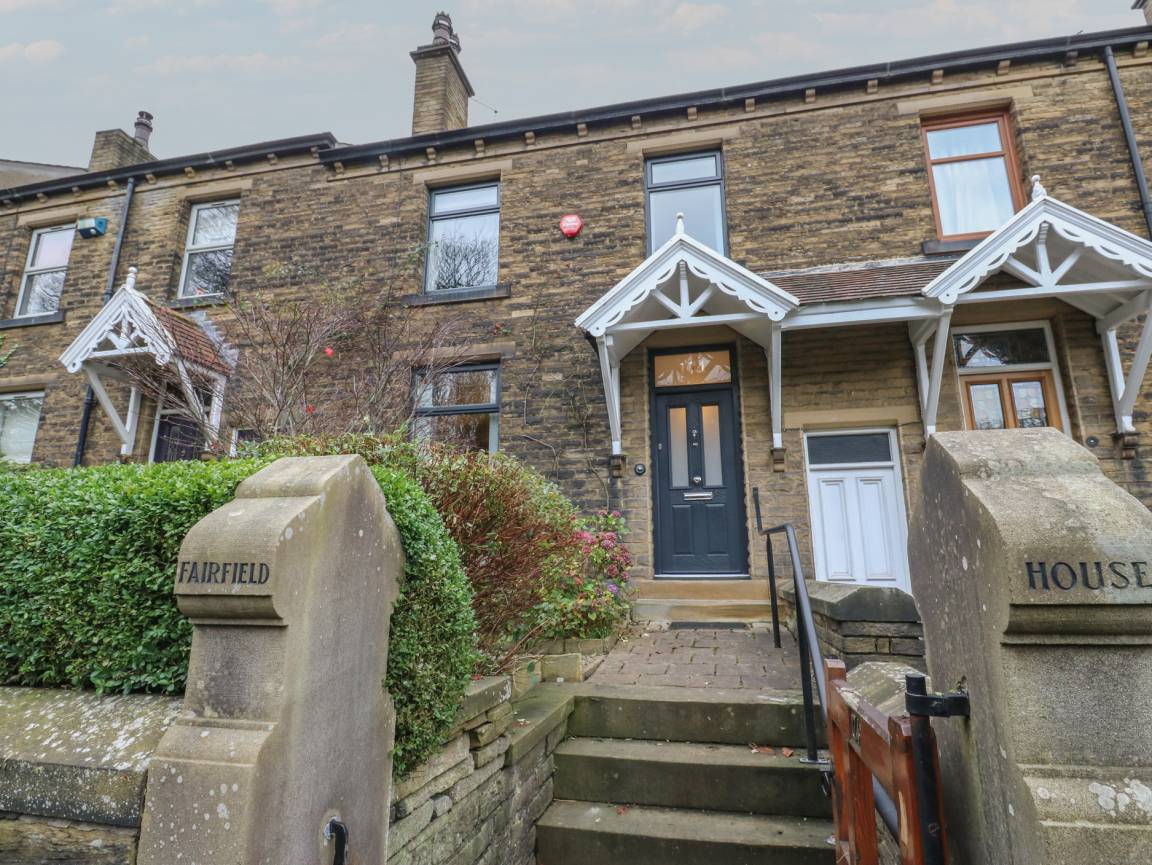 Cottage ∙ 3 Bedrooms ∙ 6 Guests - Huddersfield