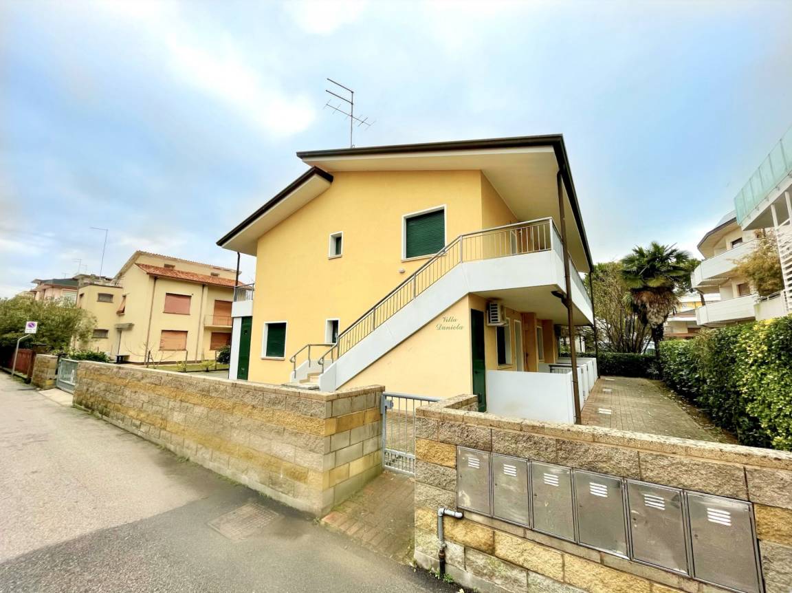 Ferienwohnung ∙ 1 Schlafzimmer ∙ 5 Gäste - Lido di Jesolo