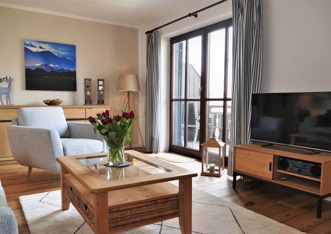 68 M² Ferienwohnung ∙ 1 Schlafzimmer ∙ 2 Gäste - Bad Bayersoien