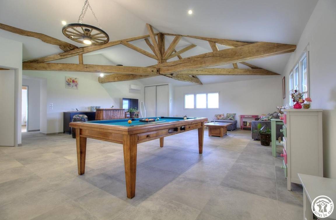 230 M² Gîte ∙ 6 Chambres ∙ 14 Personnes - Pont-de-Vaux