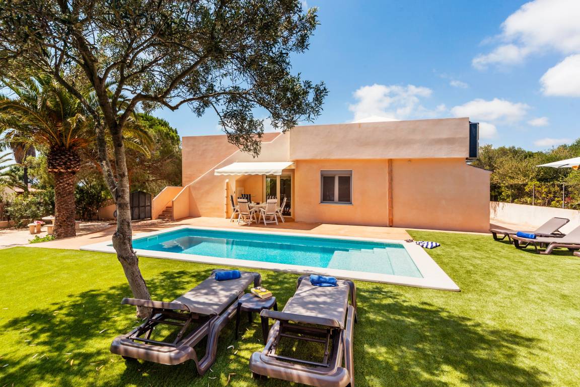 100 M² Villa ∙ 3 Bedrooms ∙ 6 Guests - Santanyí