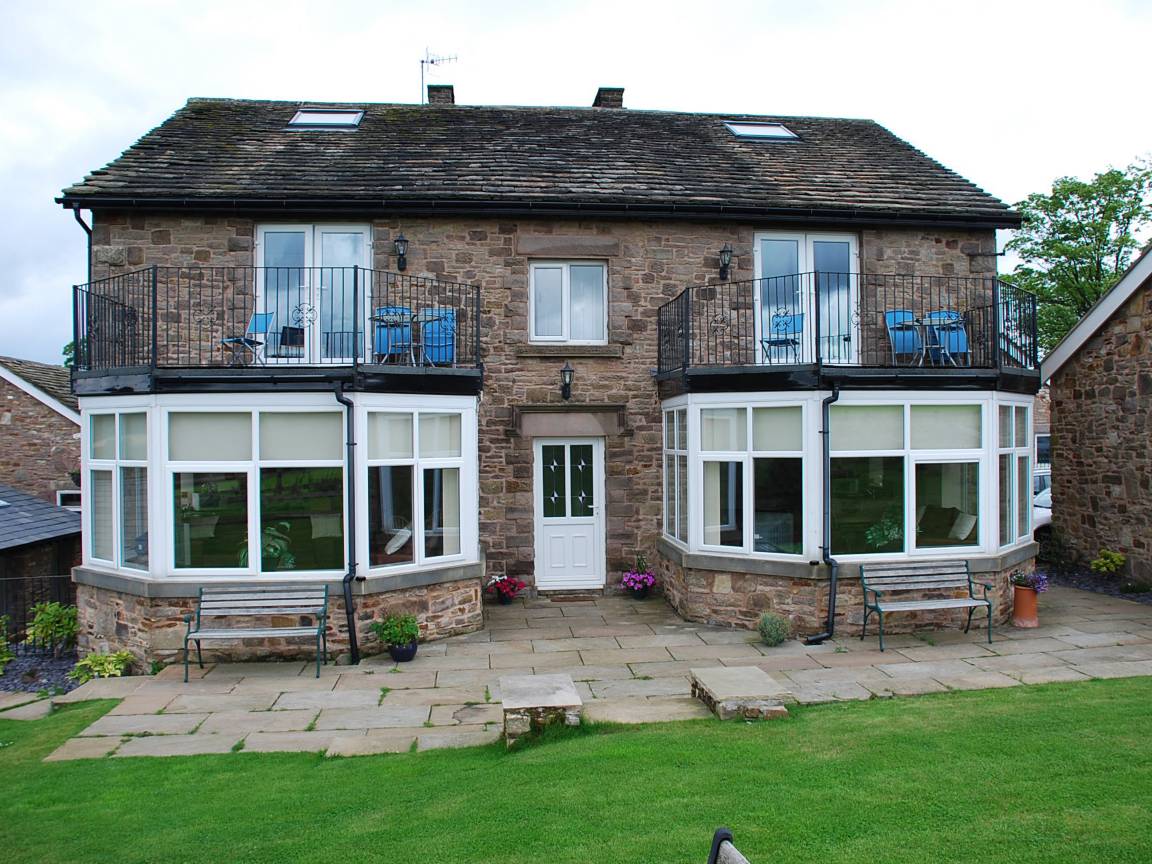 Cottage ∙ 3 Bedrooms ∙ 8 Guests - Staffordshire