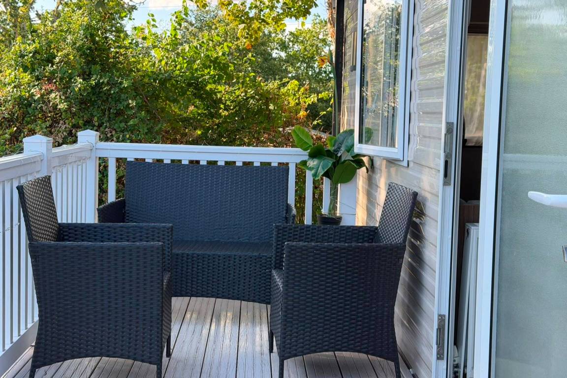 40 M² Cabin ∙ 3 Bedrooms ∙ 8 Guests - Poole