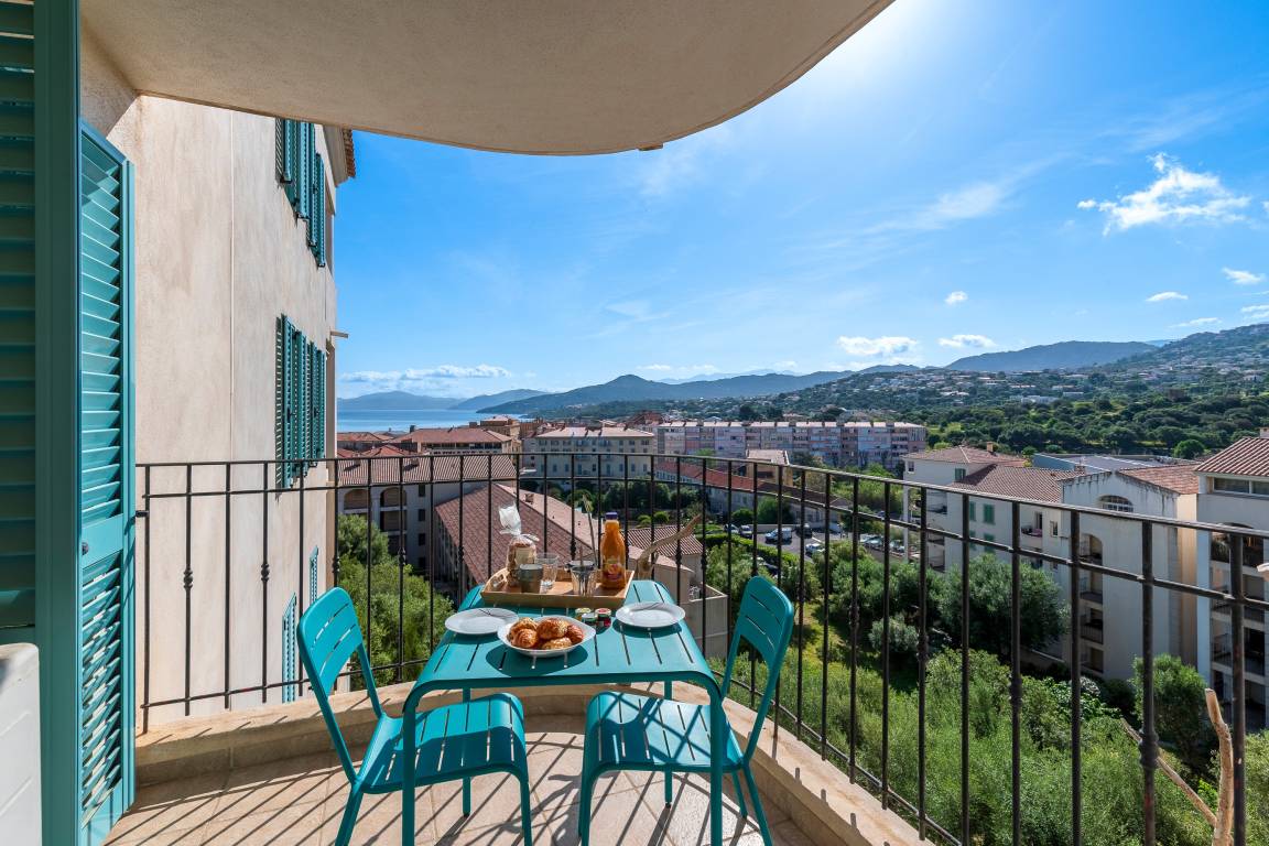 42 M² Appartement ∙ 1 Chambre ∙ 2 Personnes - L'Île-Rousse