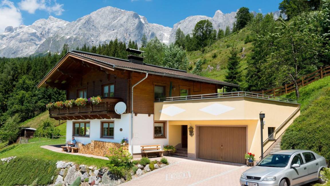 80 M² Ferienwohnung ∙ 2 Schlafzimmer ∙ 6 Gäste - Bischofshofen