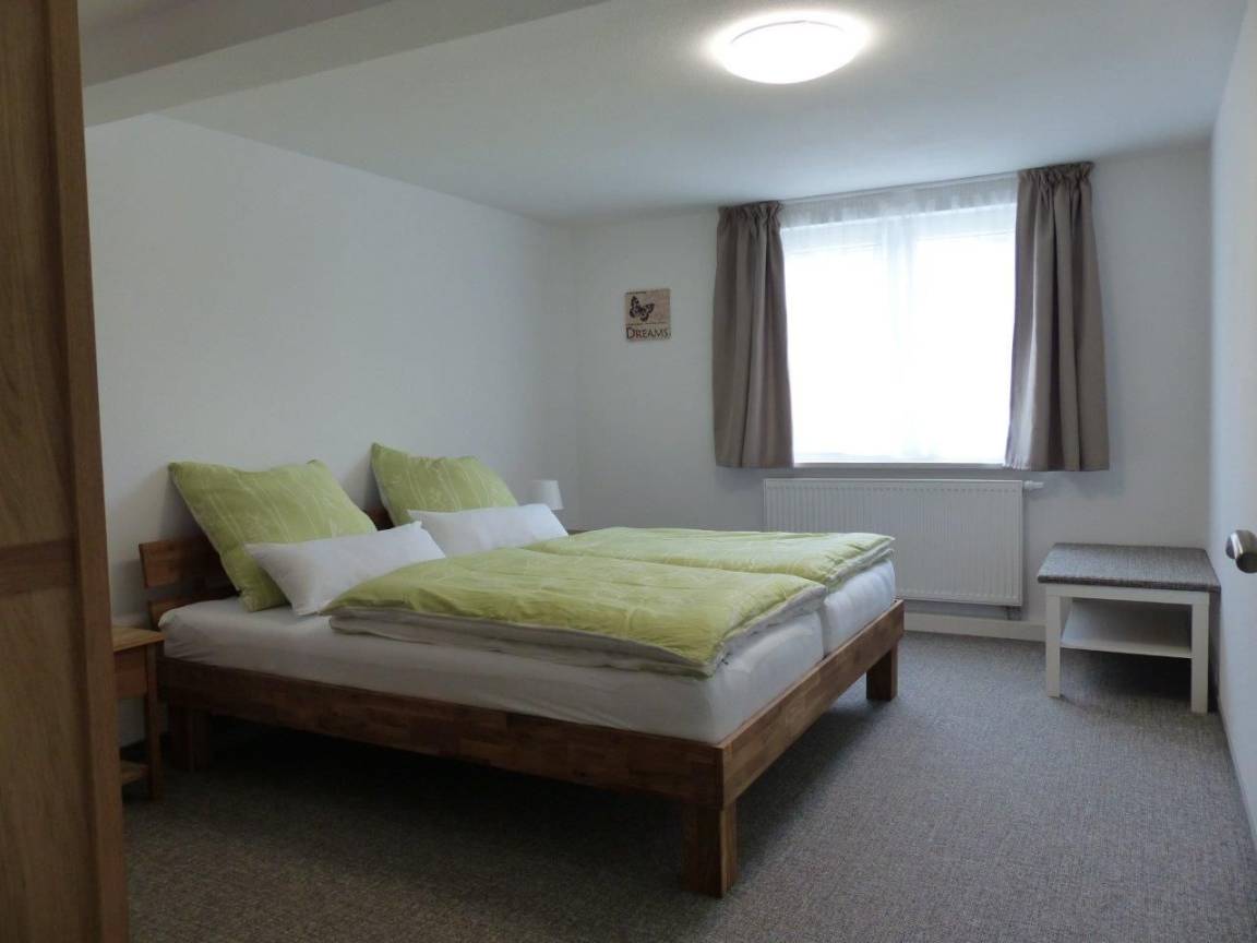 Ferienwohnung ∙ 1 Schlafzimmer ∙ 3 Gäste - Stadtroda