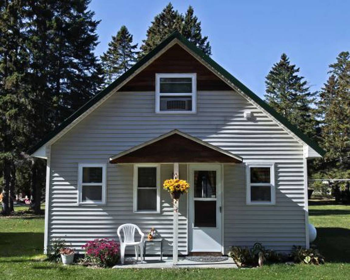 House ∙ 3 Bedrooms ∙ 9 Guests - All Seasons Resort, Carp Lake