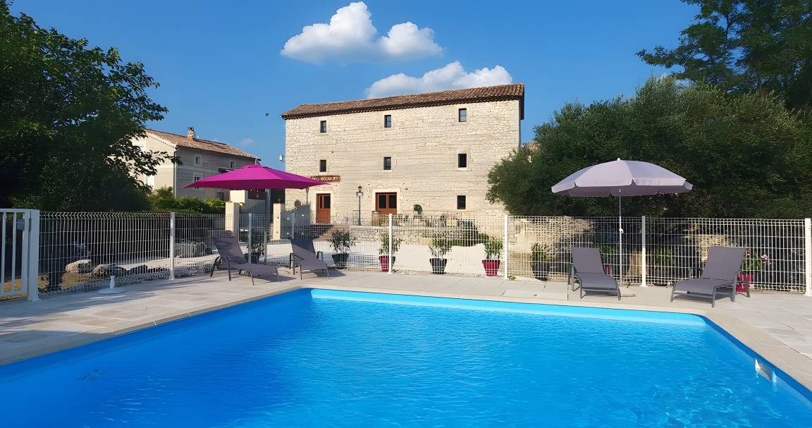 320 M² House ∙ 7 Bedrooms ∙ 15 Guests - Uzès