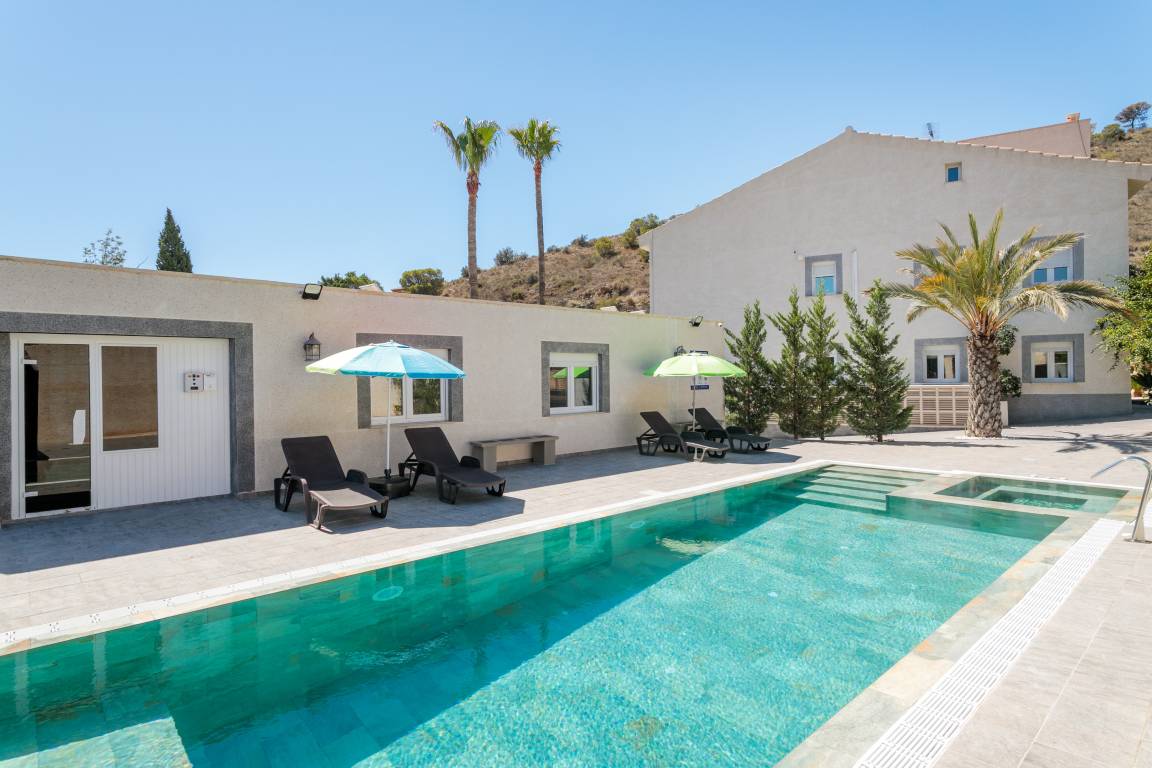 55 M² Apartment ∙ 2 Bedrooms ∙ 4 Guests - Alicante