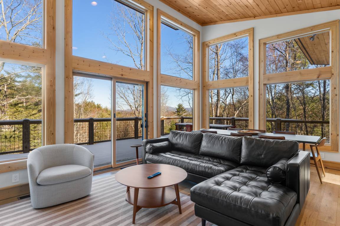 256 M² Cabin ∙ 3 Bedrooms ∙ 10 Guests - Boone, NC