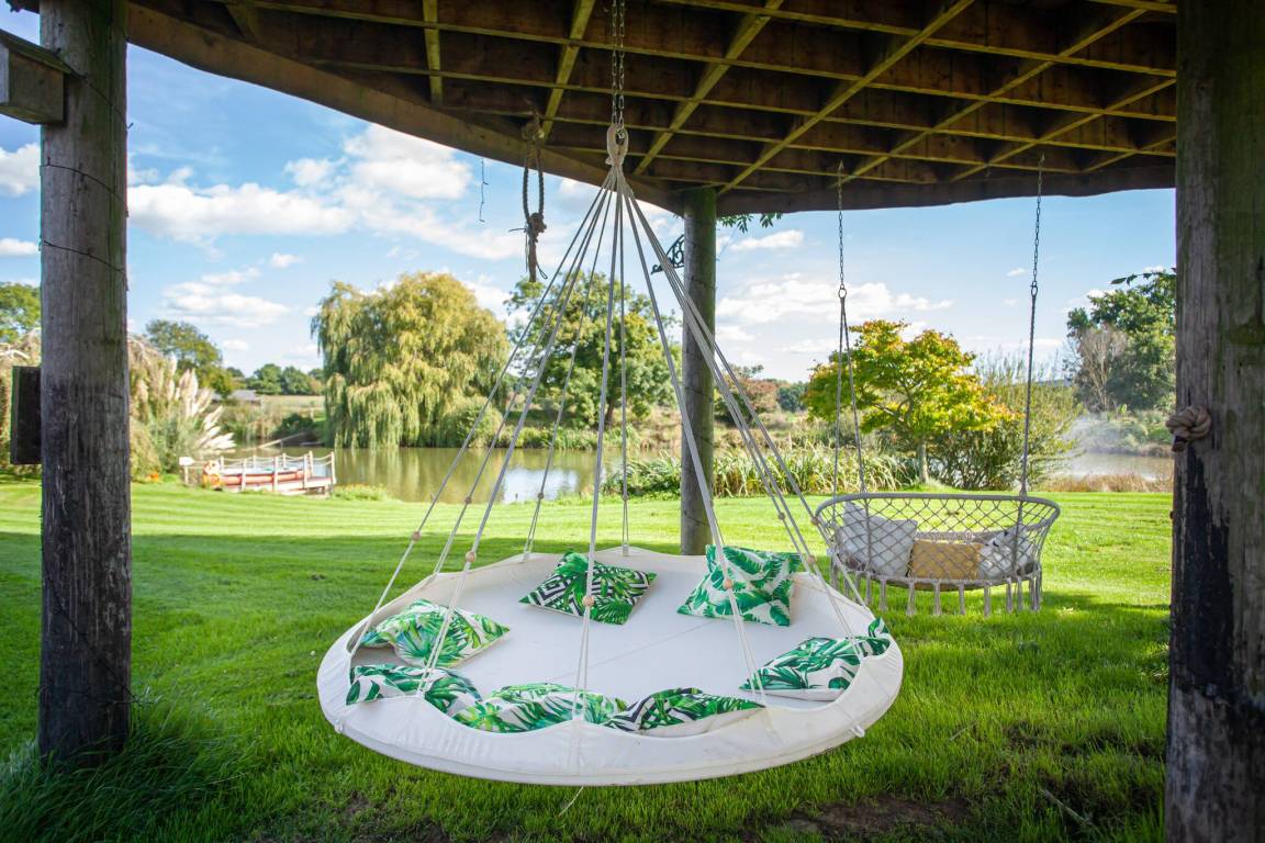 300 M² Maalaistalo ∙ 7 Makuuhuonetta ∙ 27 Vierasta - Brighton and Hove