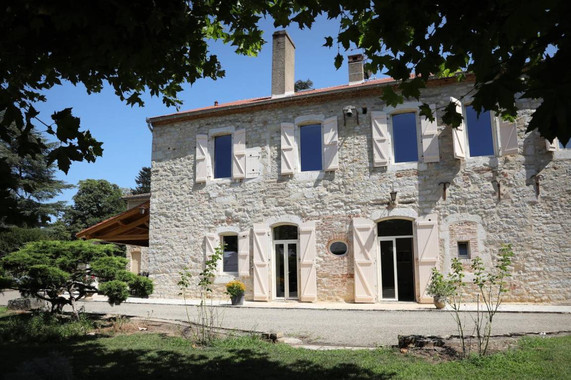 250 M² Gîte ∙ 4 Habitaciones ∙ 8 Huéspedes - Lot