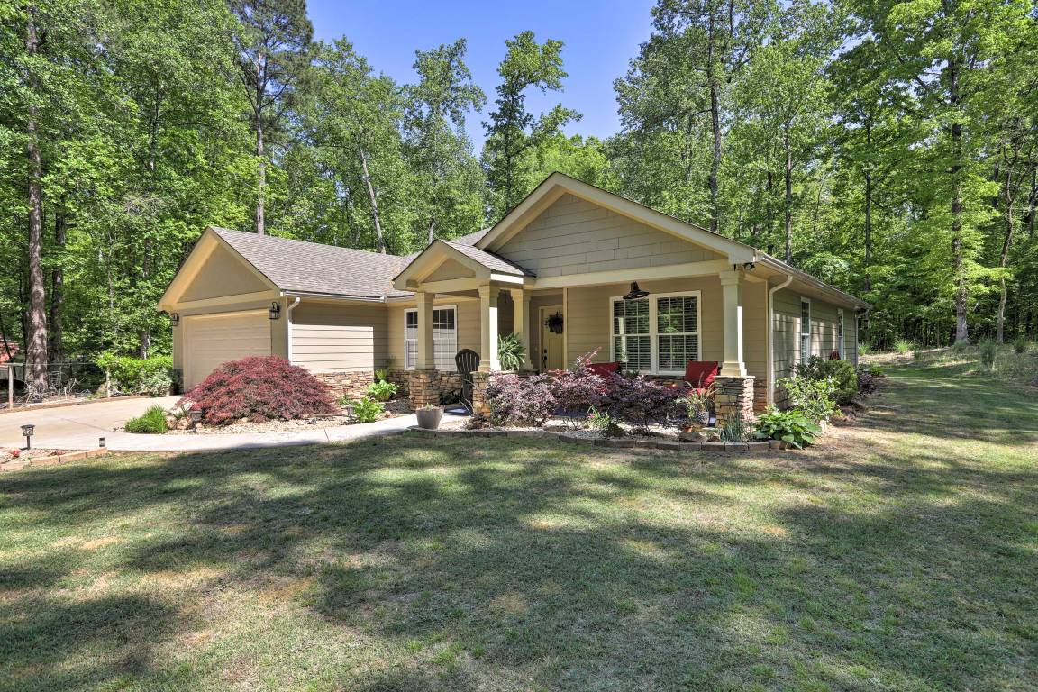 181 M² House ∙ 3 Bedrooms ∙ 6 Guests - Eatonton, GA