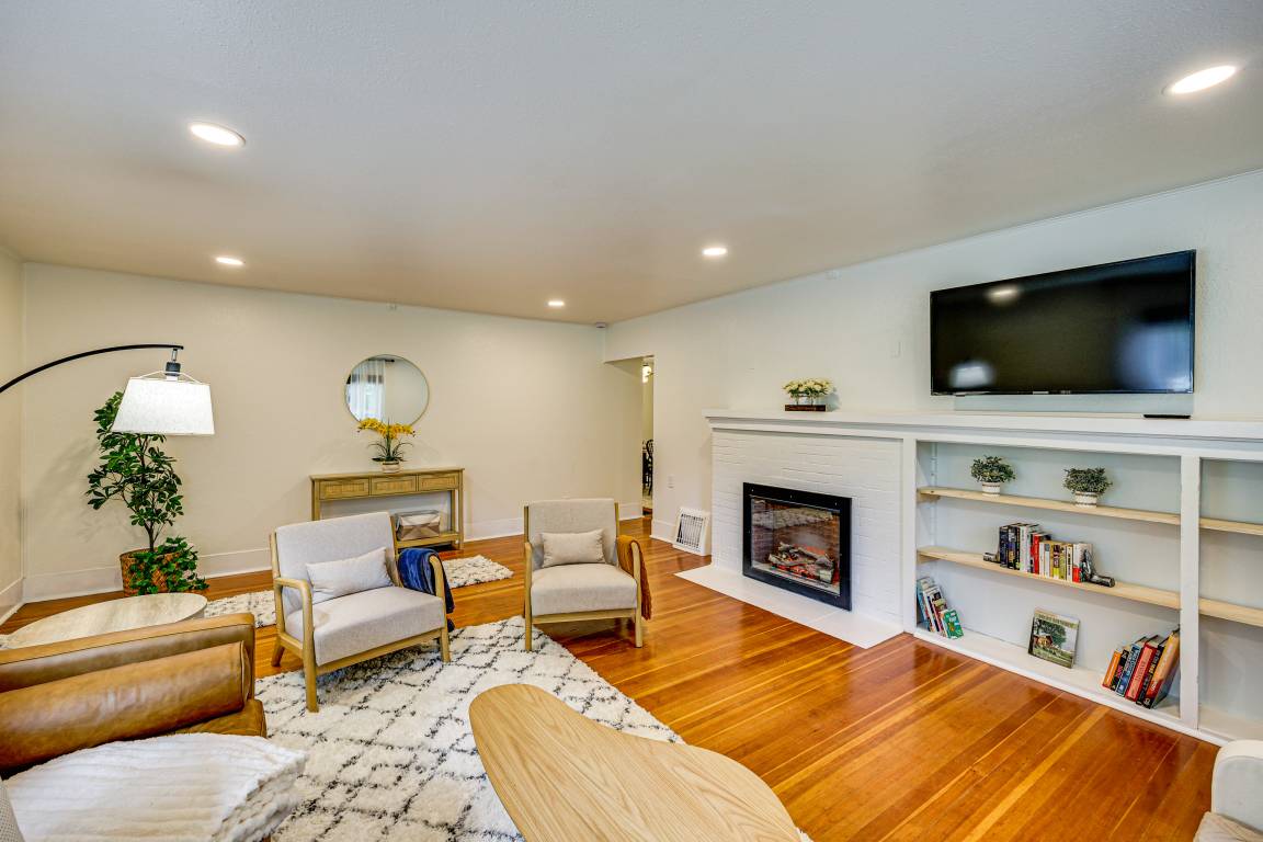 219 M² House ∙ 3 Bedrooms ∙ 10 Guests - Ashford, WA