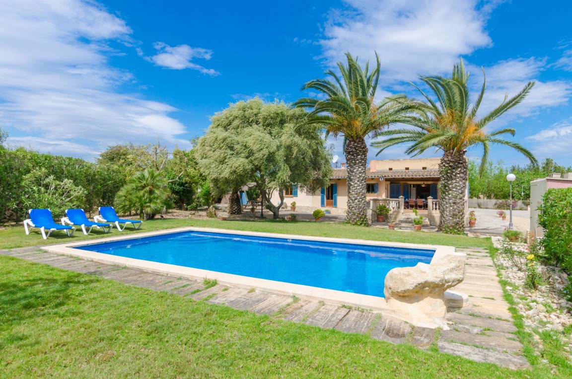 150 M² Villa ∙ 3 Bedrooms ∙ 6 Guests - Manacor