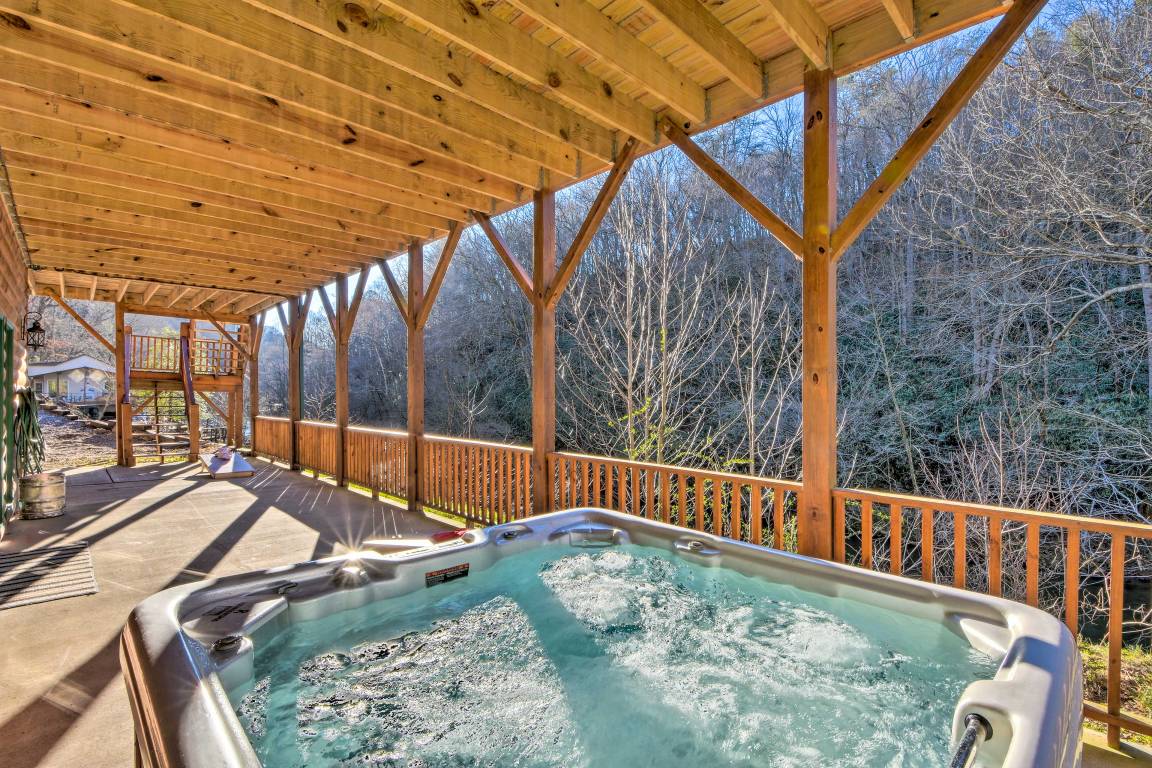 241 M² House ∙ 3 Bedrooms ∙ 8 Guests - Harrah's Cherokee Valley River