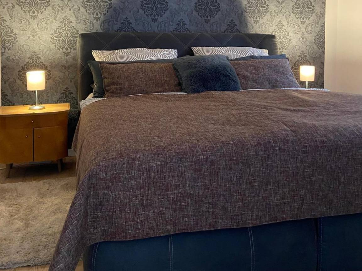 85 M² Ferienwohnung ∙ 1 Schlafzimmer ∙ 3 Gäste - Moosbach