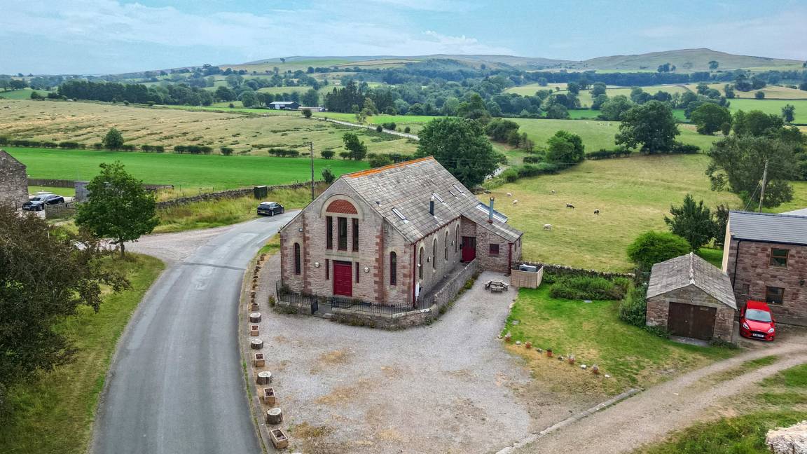 Cottage ∙ 5 Bedrooms ∙ 12 Guests - Kirkby Stephen