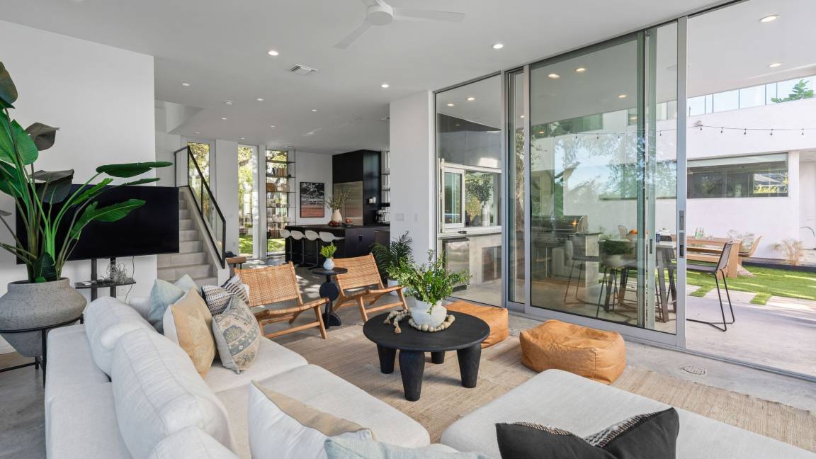 House ∙ 6 Bedrooms ∙ 10 Guests - Austin, TX