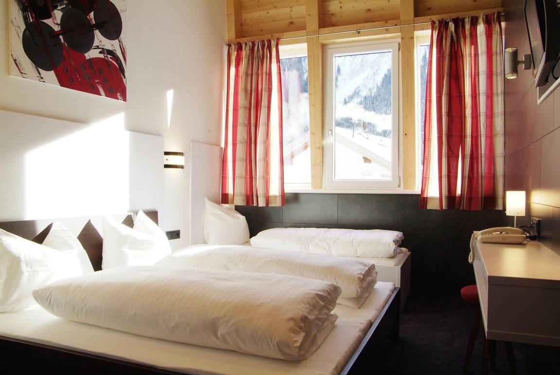 80 M² Apartment ∙ 4 Bedrooms ∙ 10 Guests - Ischgl
